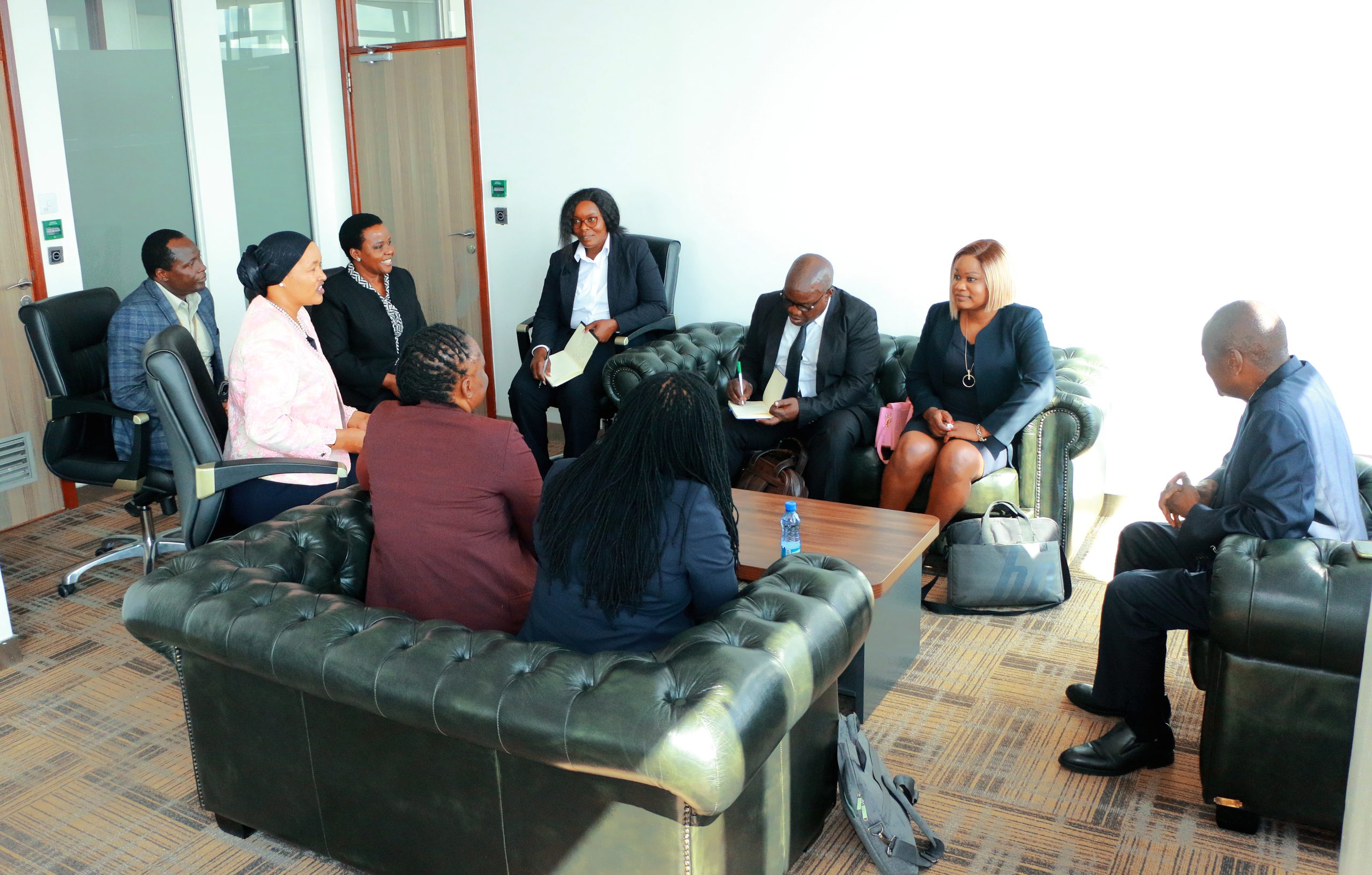 Zimbabwe Land Commission (ZLC) Delegation Visits National Land ...